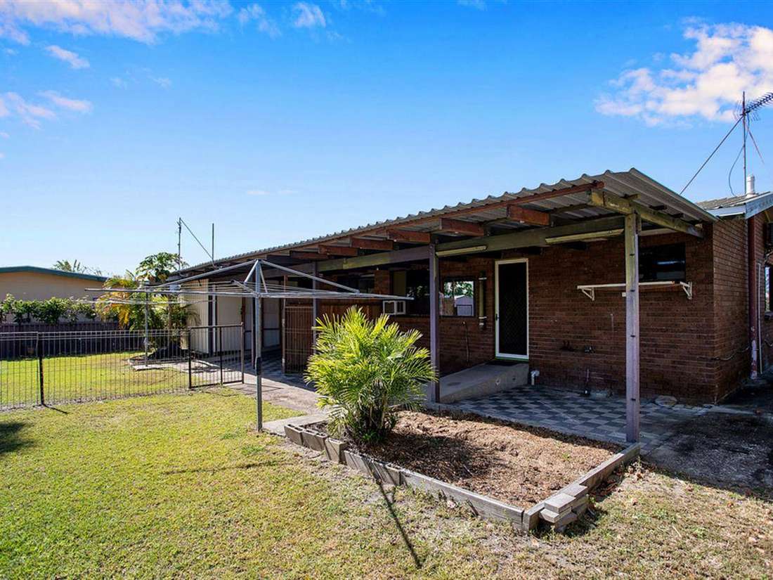 Property Sale at 13 Lindeman Avenue, SLADE POINT QLD, 4740 | Explore ...