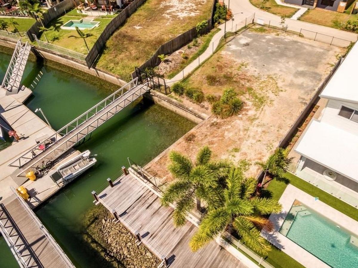 Property Sale at 32 Marina Quay, TRINITY PARK QLD, 4879 | FNQ Hot ...